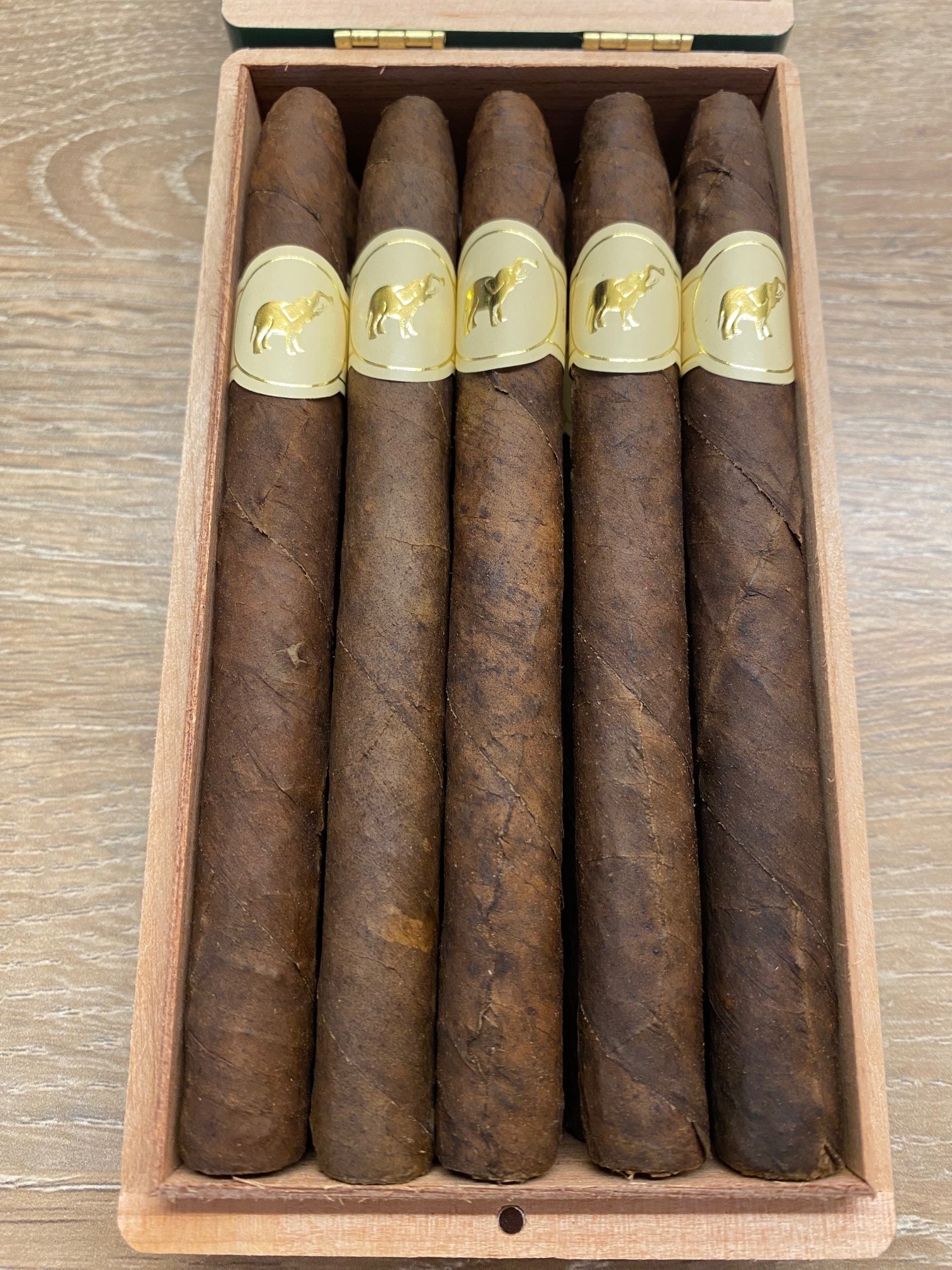 Buy Machine Made Cigars Online from Cigar Nights, UK